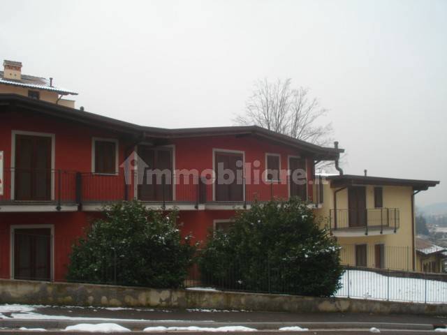 Villa a schiera via Giuseppe Garibaldi 9, Centro, Casnate con Bernate
