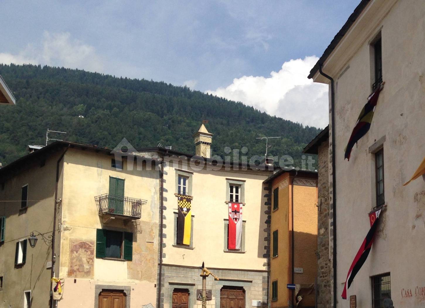 Trilocale via San Silvestro 1, Centro, Teglio