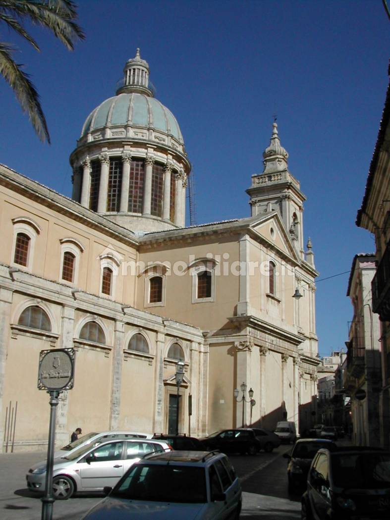 Bilocale via Benevento, Centro, Comiso