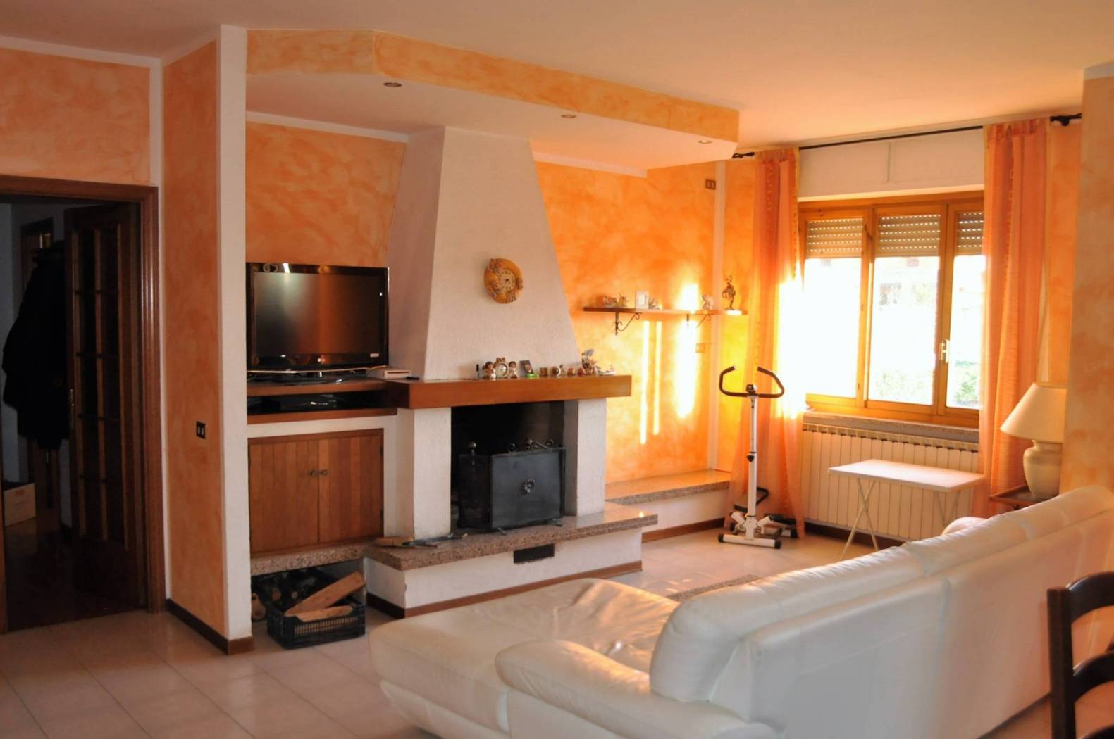 Appartamento via Francesco Petrarca, Macchie, Castiglione del Lago