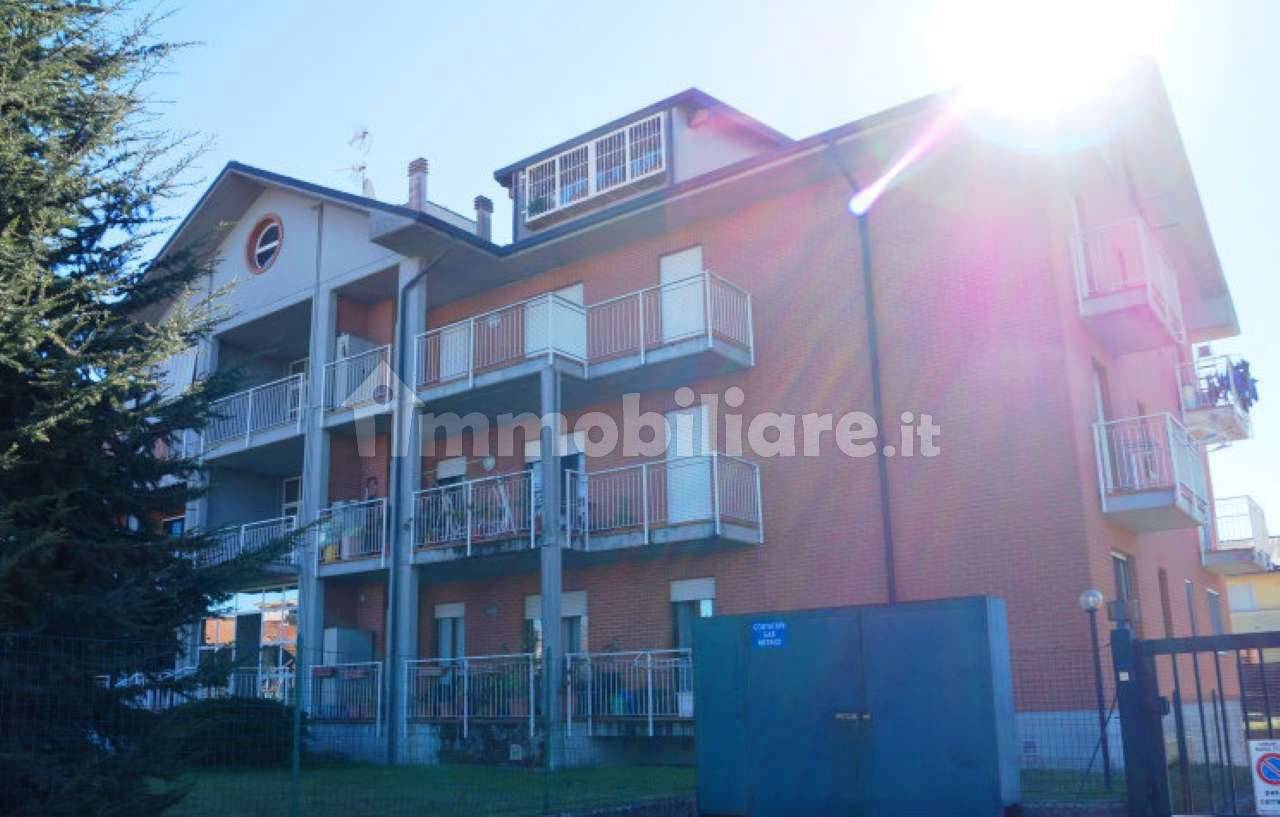 Trilocale via LEONARDO DA VINCI, Centro, Borgo Ticino