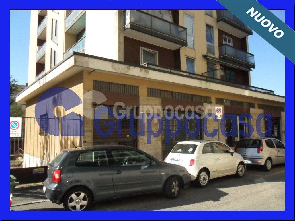 Locale commerciale in Vendita