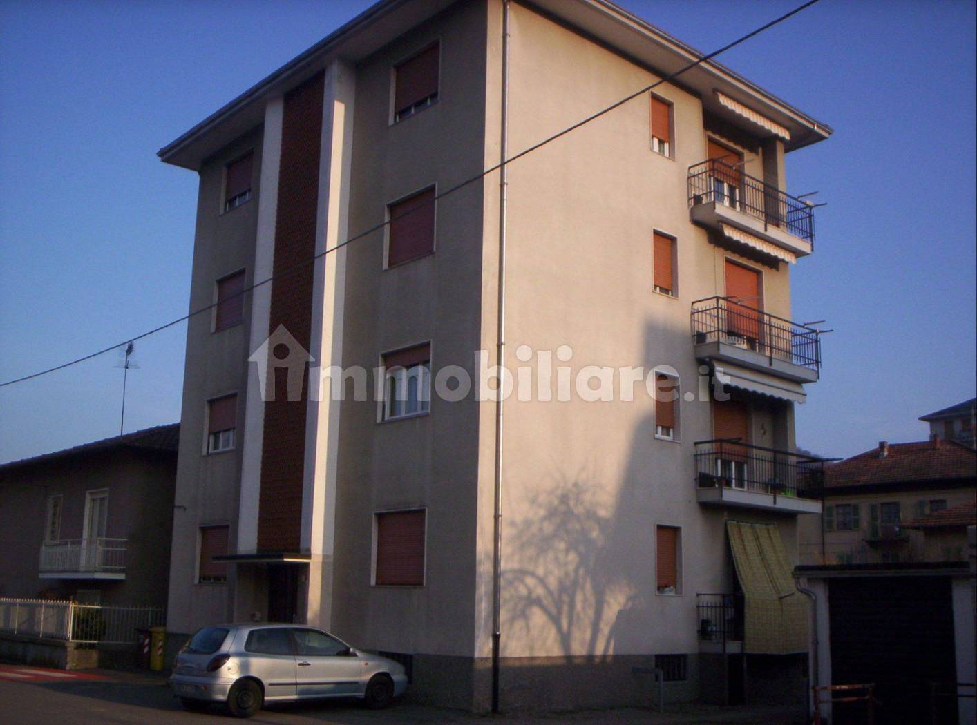 Bilocale via Noche 5, Crevacuore