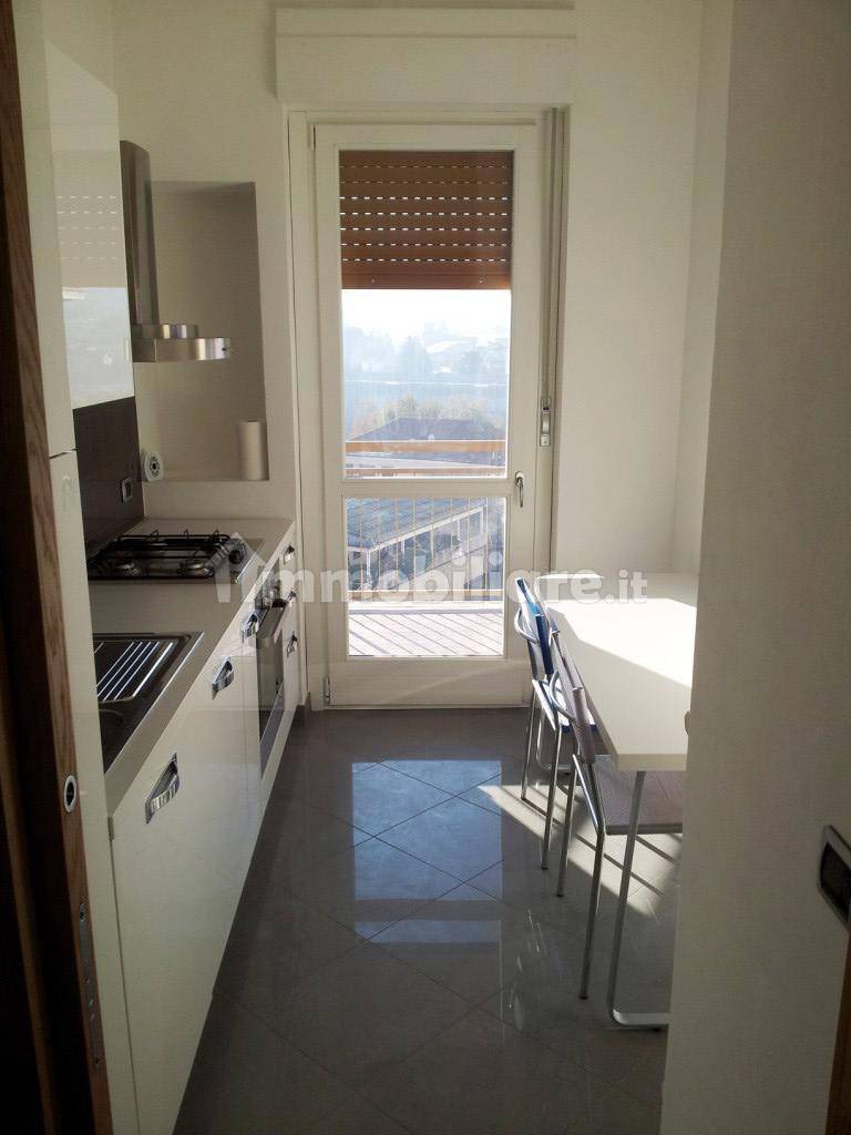 Bilocale ottimo stato, quinto piano, Canelli