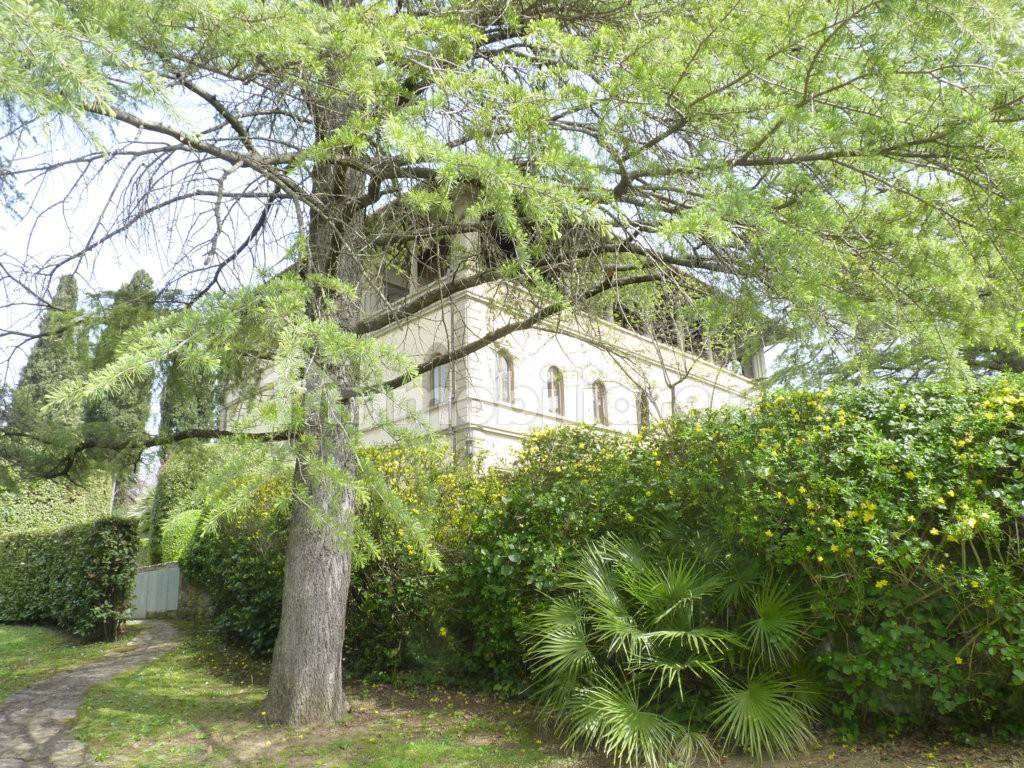 Appartamento via Montegirone, Fiesole