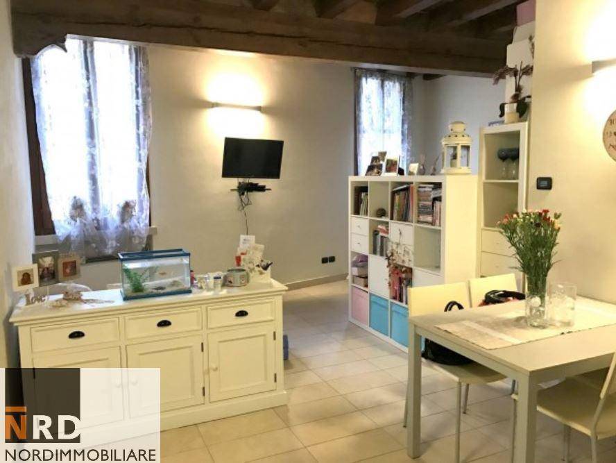 Monolocale ottimo stato, primo piano, Centro, Mantova