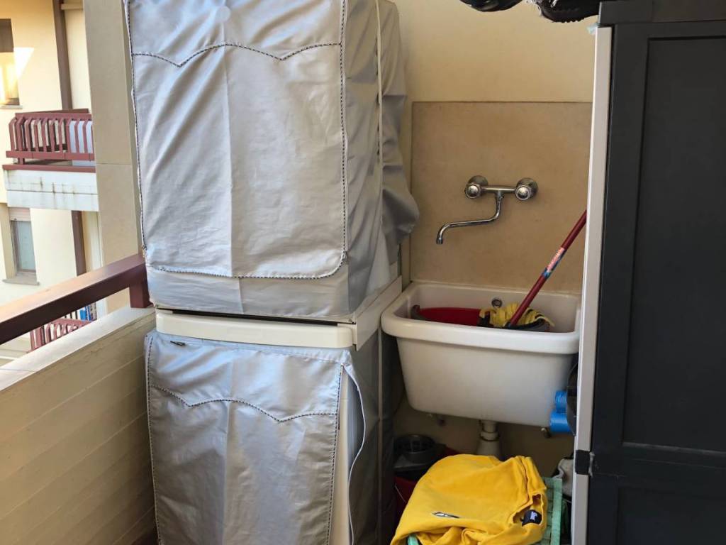 Affitto Appartamento Calenzano. Posto auto, con terrazza, rif. 74018808