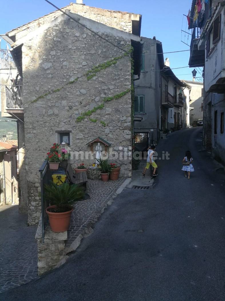 Trilocale via Entroterra, Scandriglia