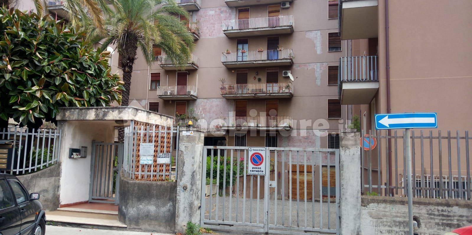 Quadrilocale via Alessandro Manzoni 88, Centro, Giarre