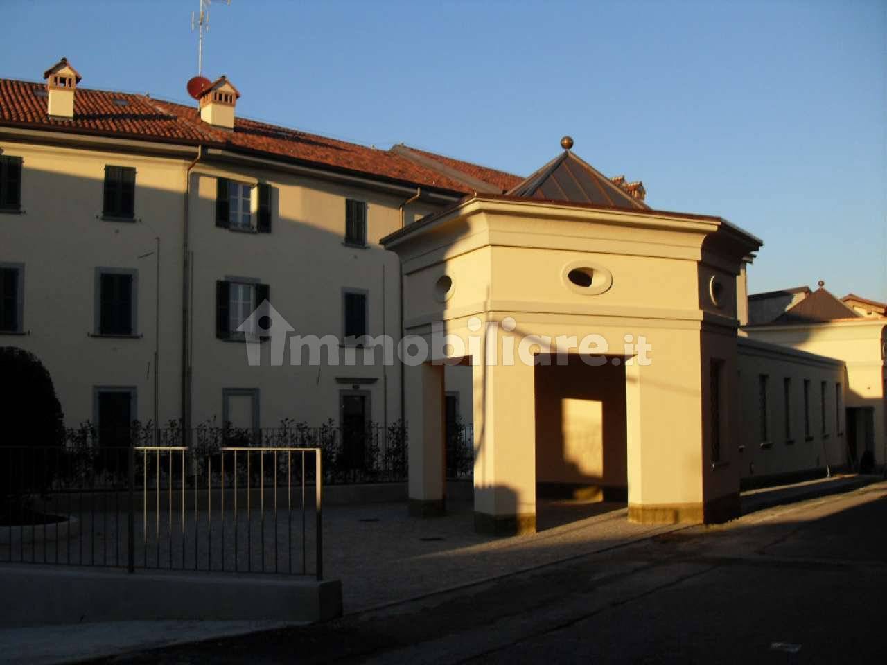 Bilocale via MANSUETO PIROTTA, Centro, Barzago