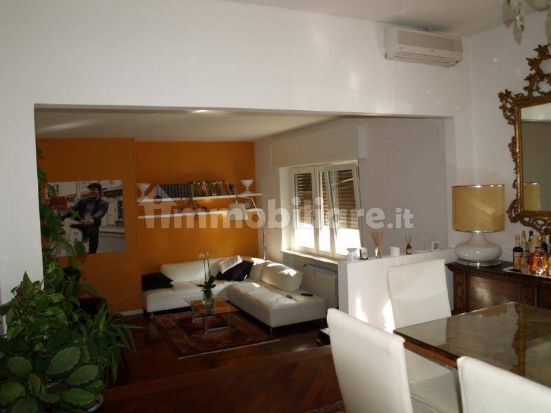 Appartamento piazza Borsa, Piazza dei Signori, Treviso