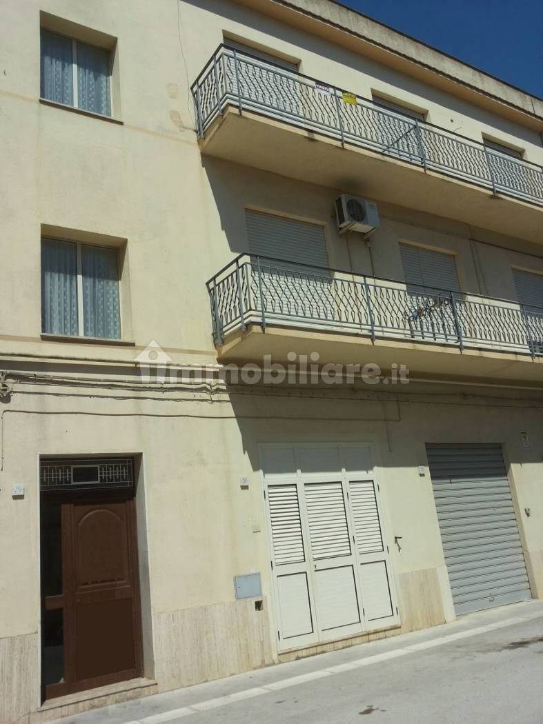 Appartamento via Vittorio Emanuele Orlando 25, Centro, Castelvetrano