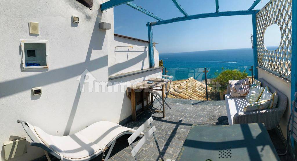 Quadrilocale via Giosa, Centro, Sperlonga