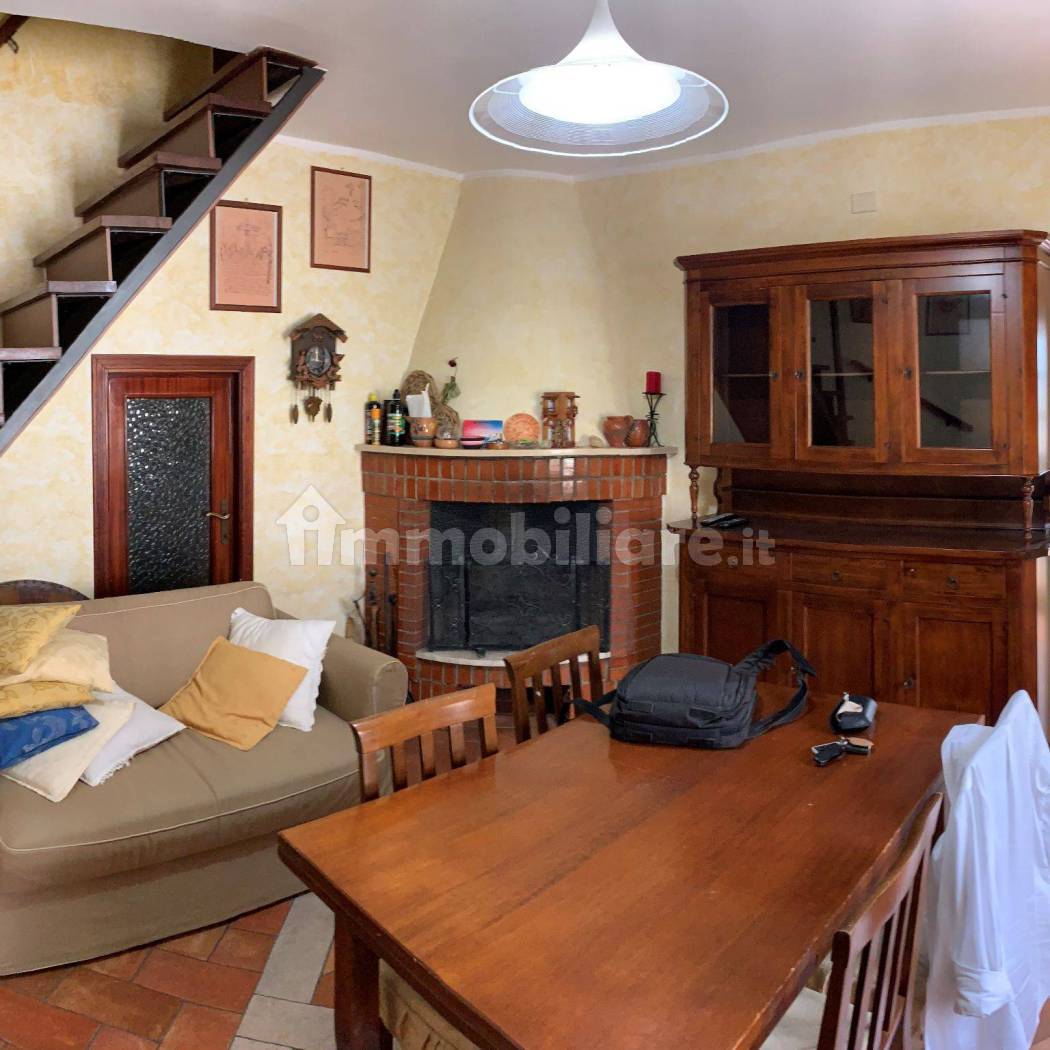 Trilocale via Roma, Centro, Rivodutri