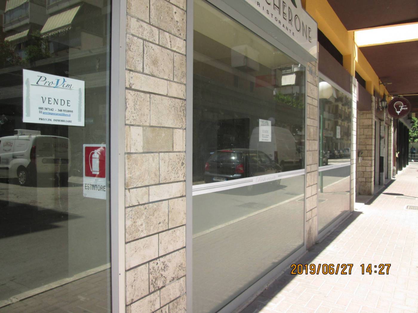 Locale commerciale in Vendita