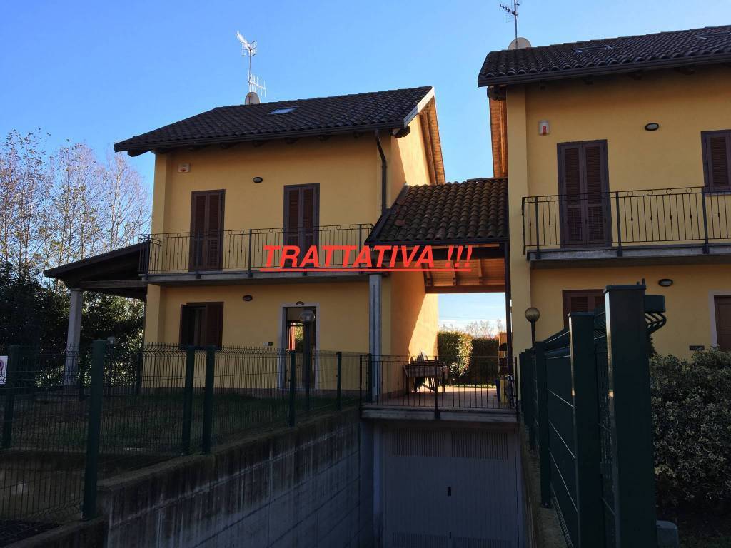 Vendita Villa a schiera in via Sant'Isidoro 38 Chivasso. Ottimo stato ...