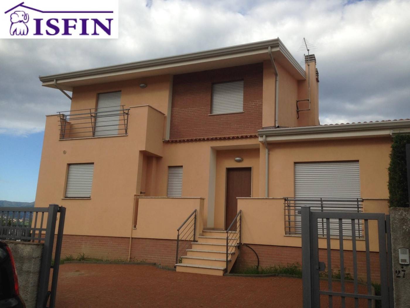 Villa a schiera viale della Resistenza, Zumpano