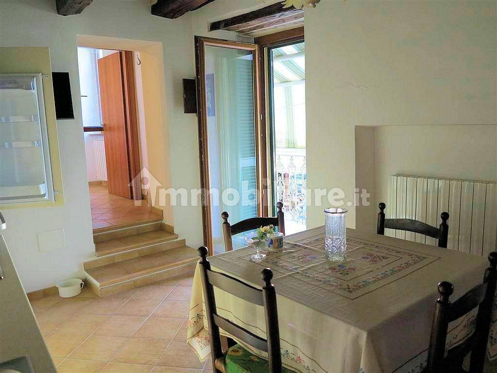 Trilocale via della Repubblica, Roccatederighi, Roccastrada