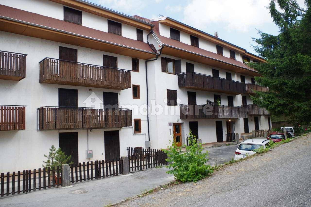 Appartamento via Dei Piani 1, Saint Gree, Viola