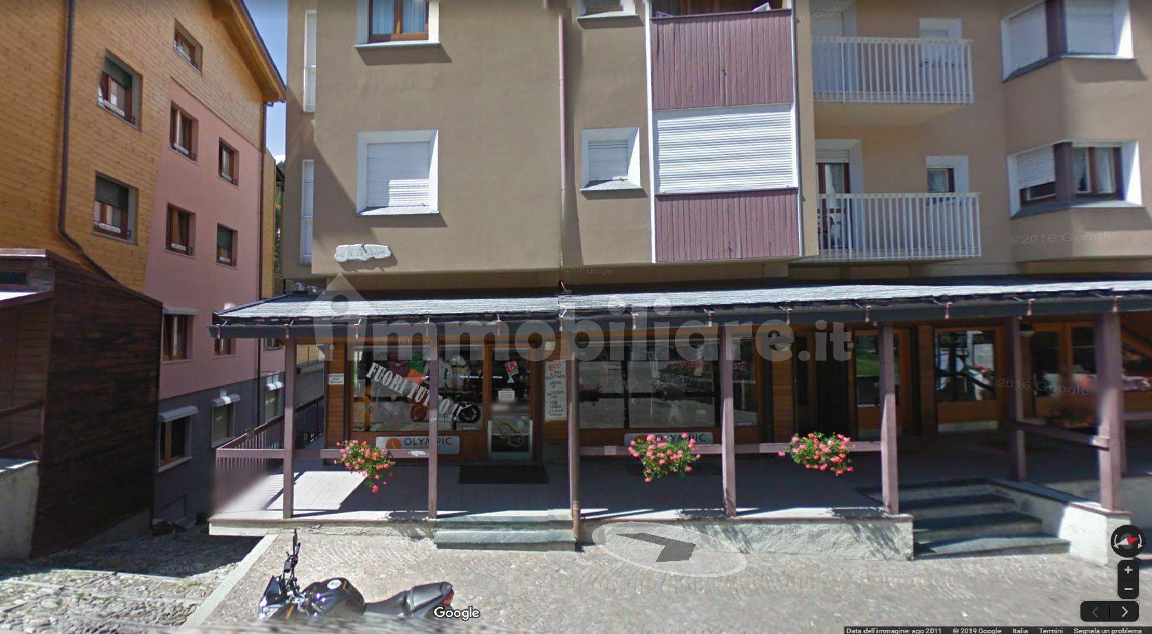 Appartamento via Giosuè Carducci, Centro, Madesimo