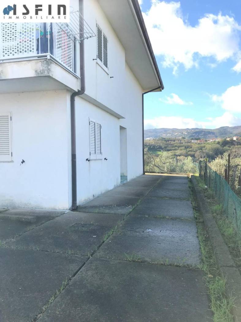 Quadrilocale via Donnici Inferiore corso Dei Bruzi, Donnici, Cosenza