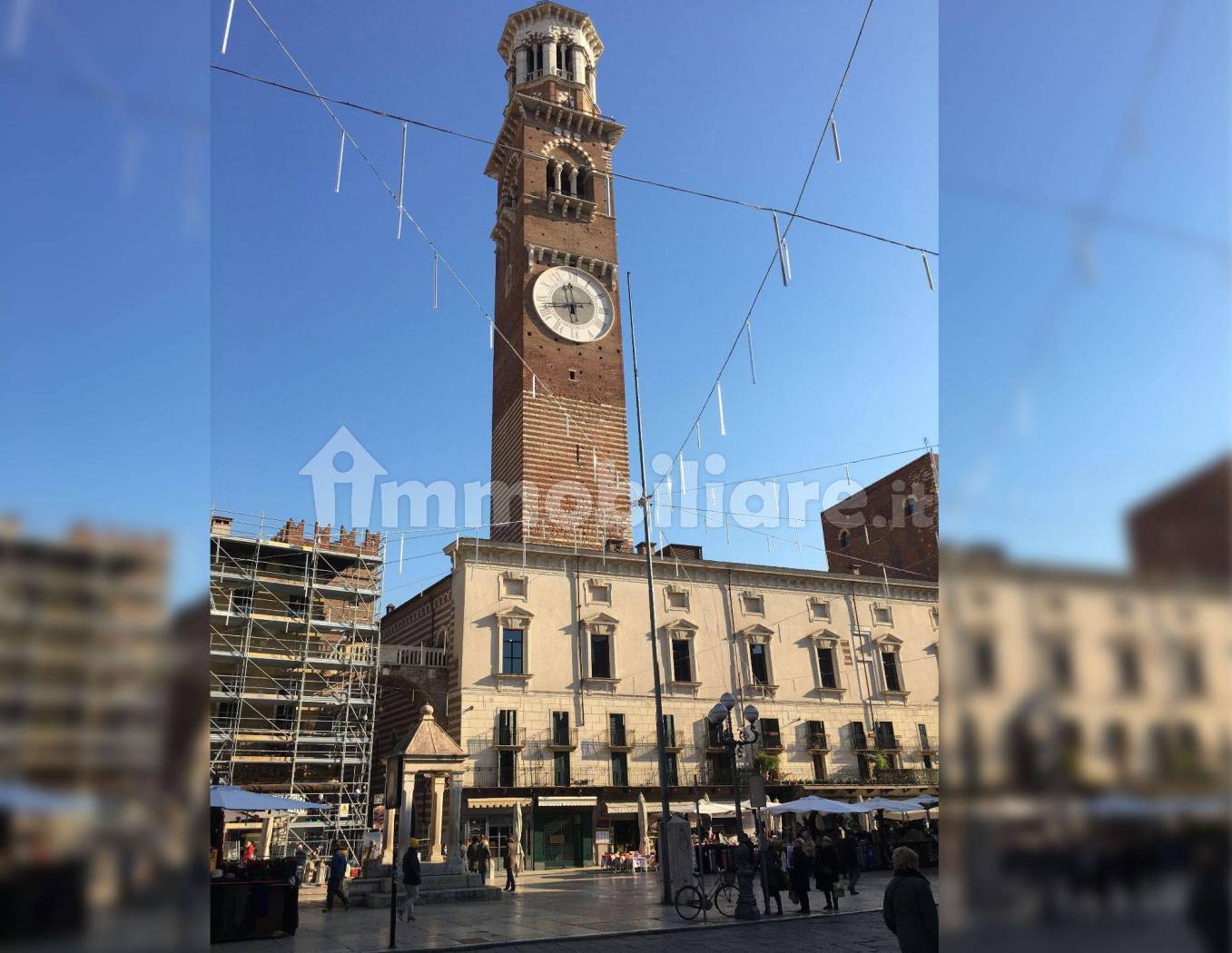 Locale commerciale in Vendita