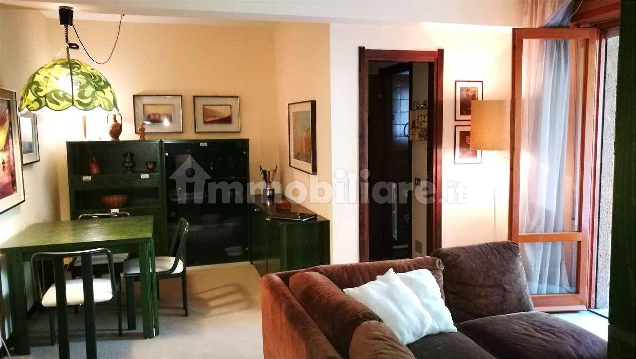 Bilocale via Roma 138, Centro, Barzio