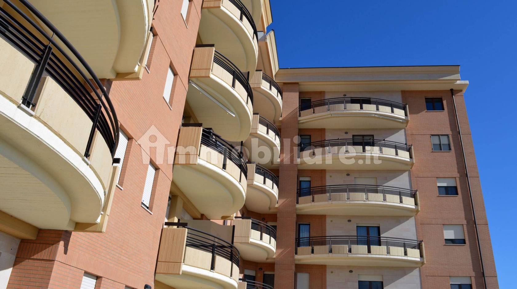 Bilocale via Gaetano Begalli, Centro, Lucera