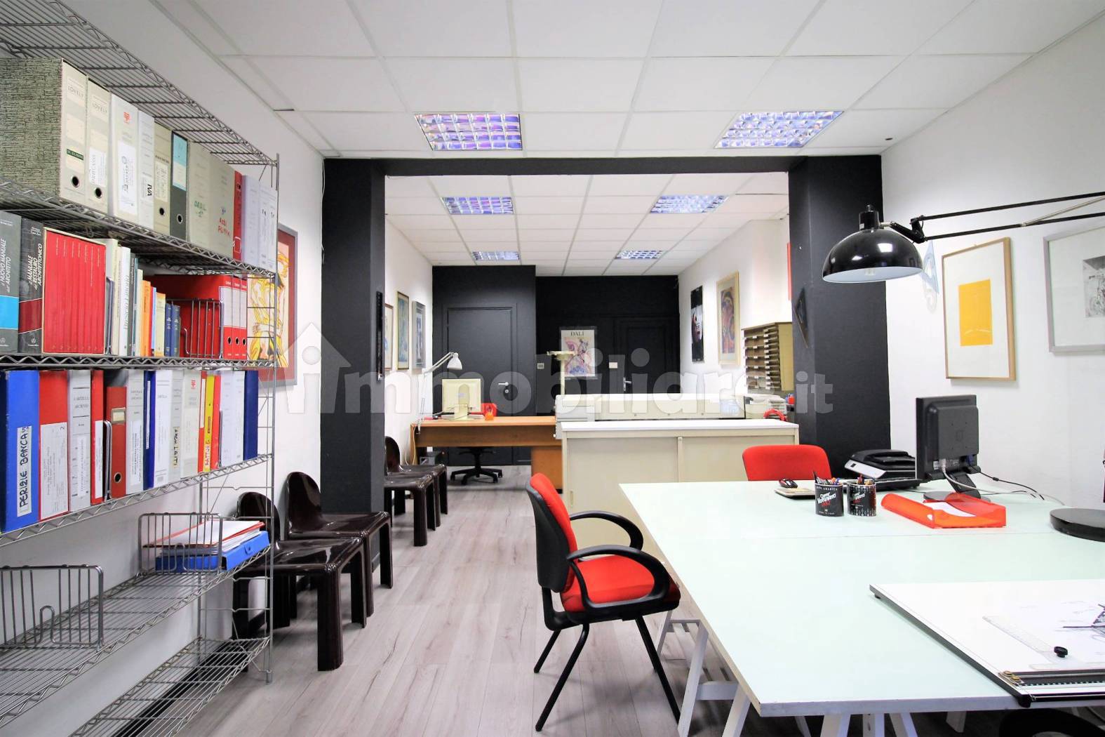 Locale commerciale in Vendita