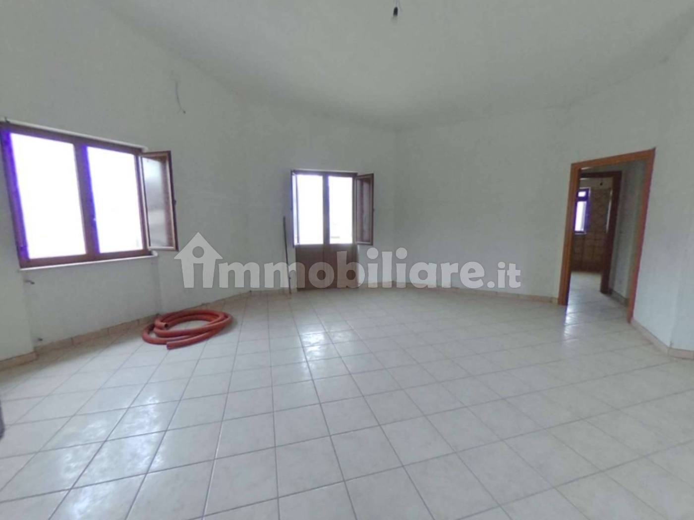 Quadrilocale strada Pignano  snc, Lauro