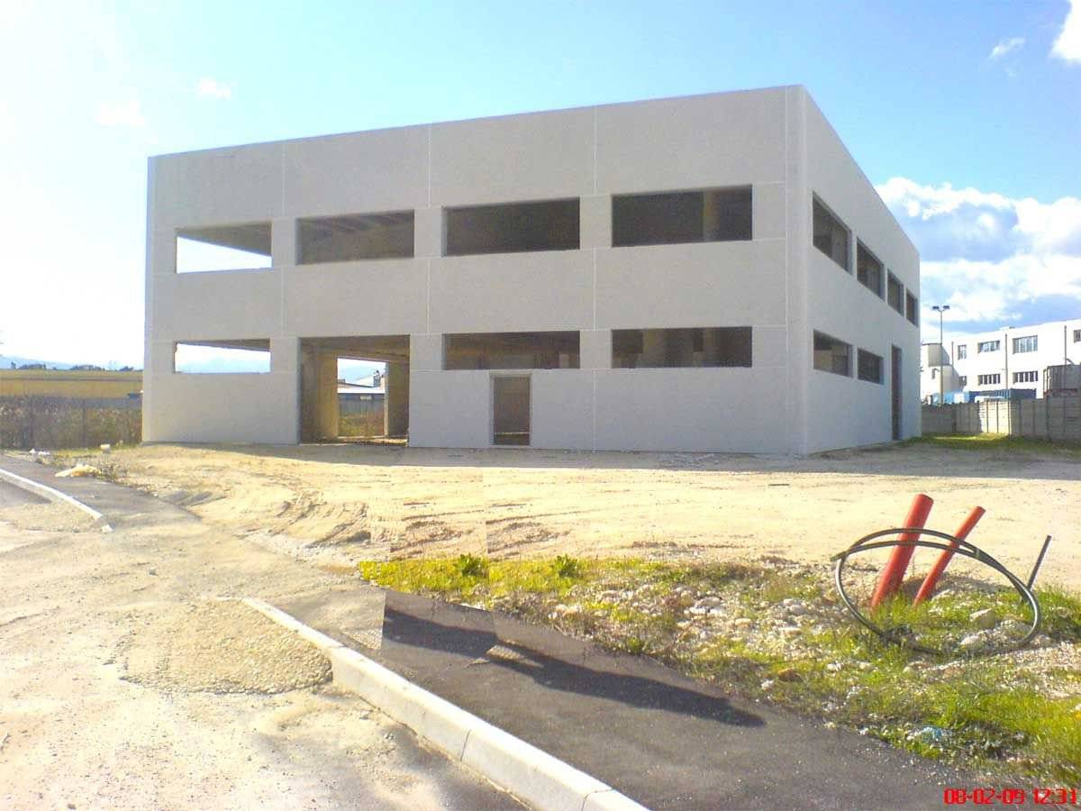 Capannone in Vendita