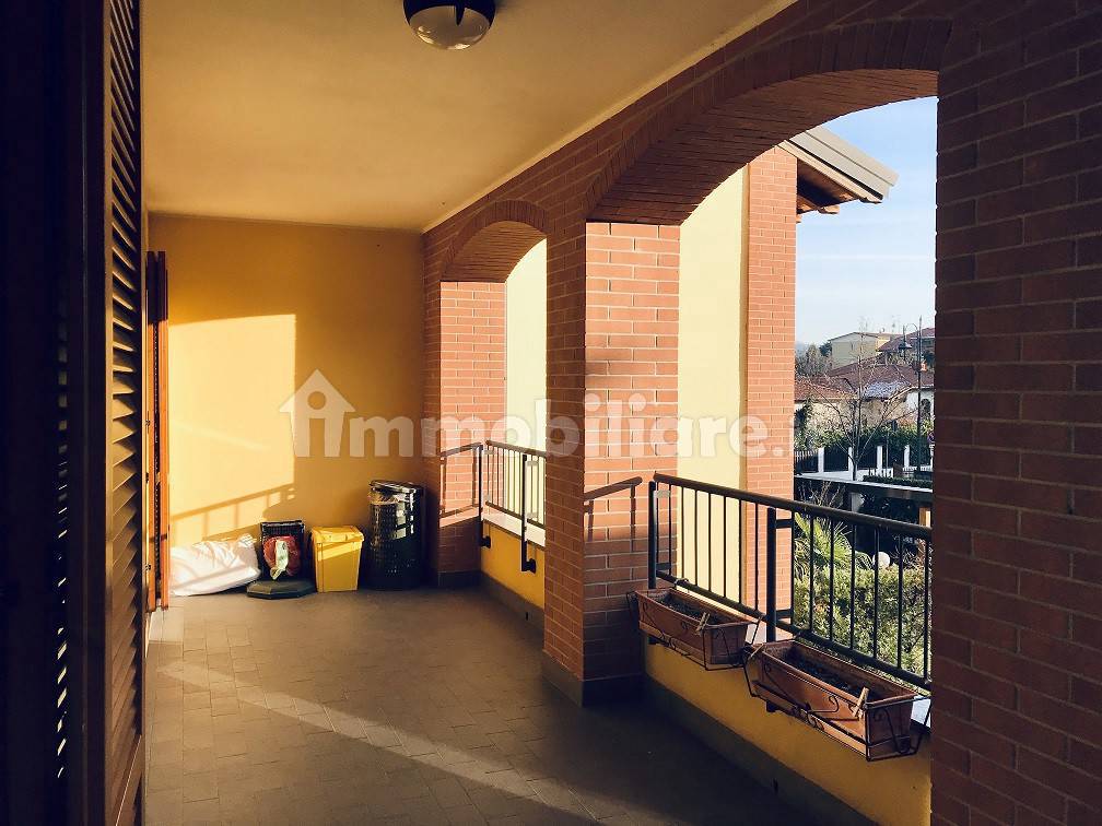 Bilocale via Cesare Cantù 2, Centro, Imbersago