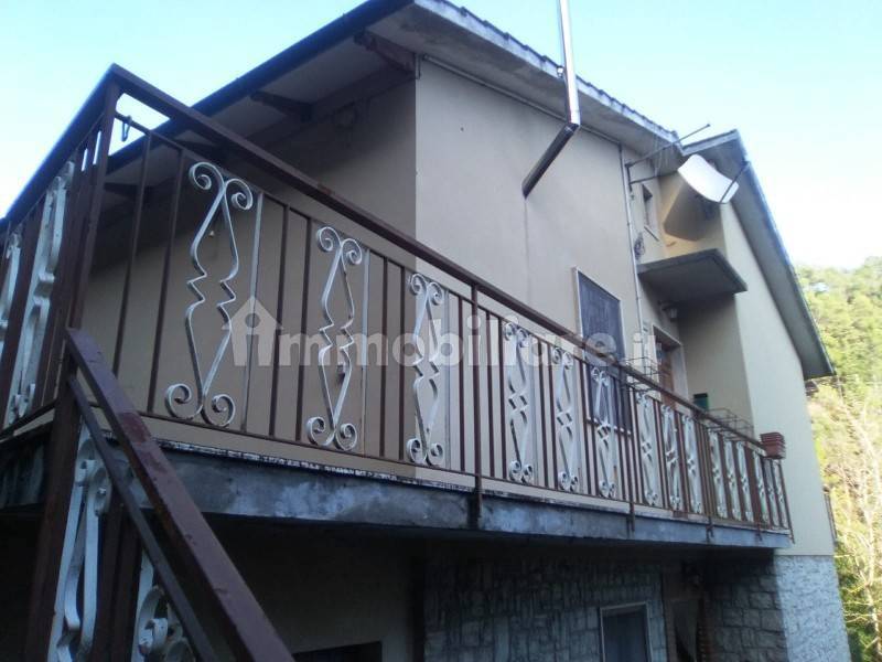 Quadrilocale via Giuseppe Verdi 2, Centro, Serra San Quirico