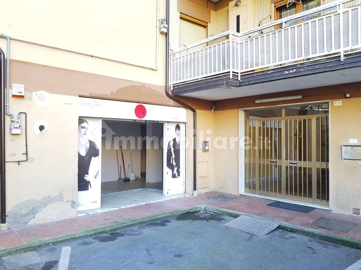 Locale commerciale in Vendita