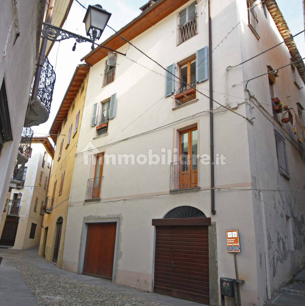 Bilocale via Franzani Pio, Centro, Varallo