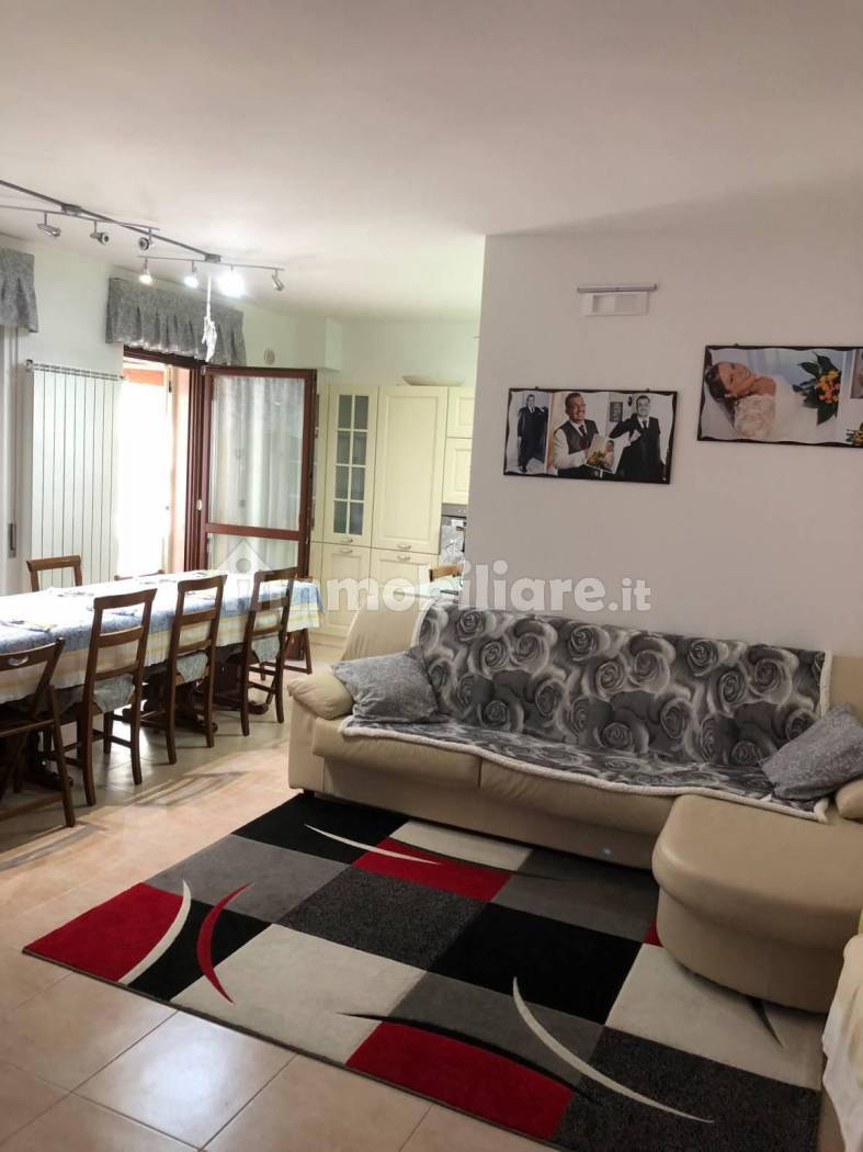 Quadrilocale via dei Falces 116, Mesagne