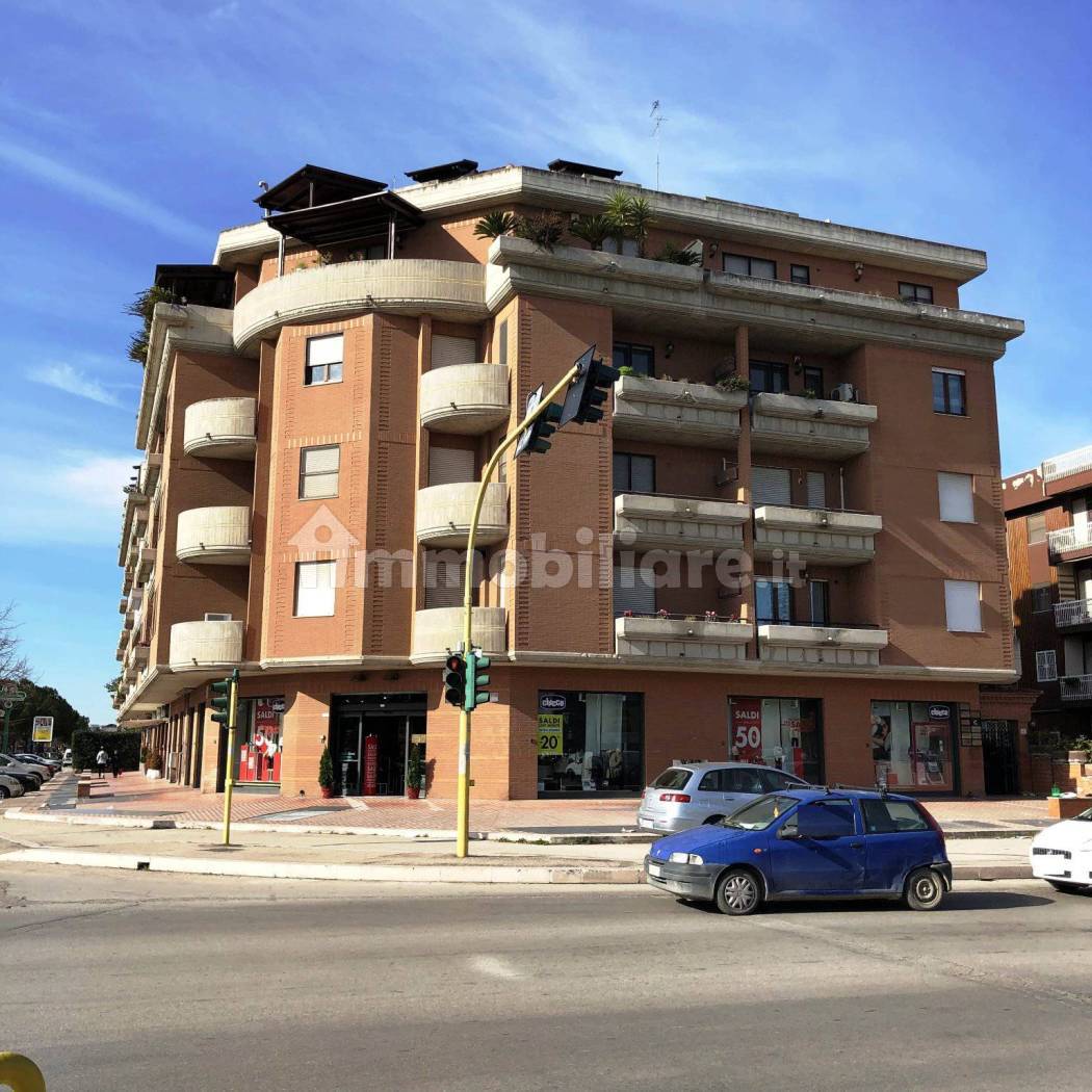 Garage - Box in Vendita