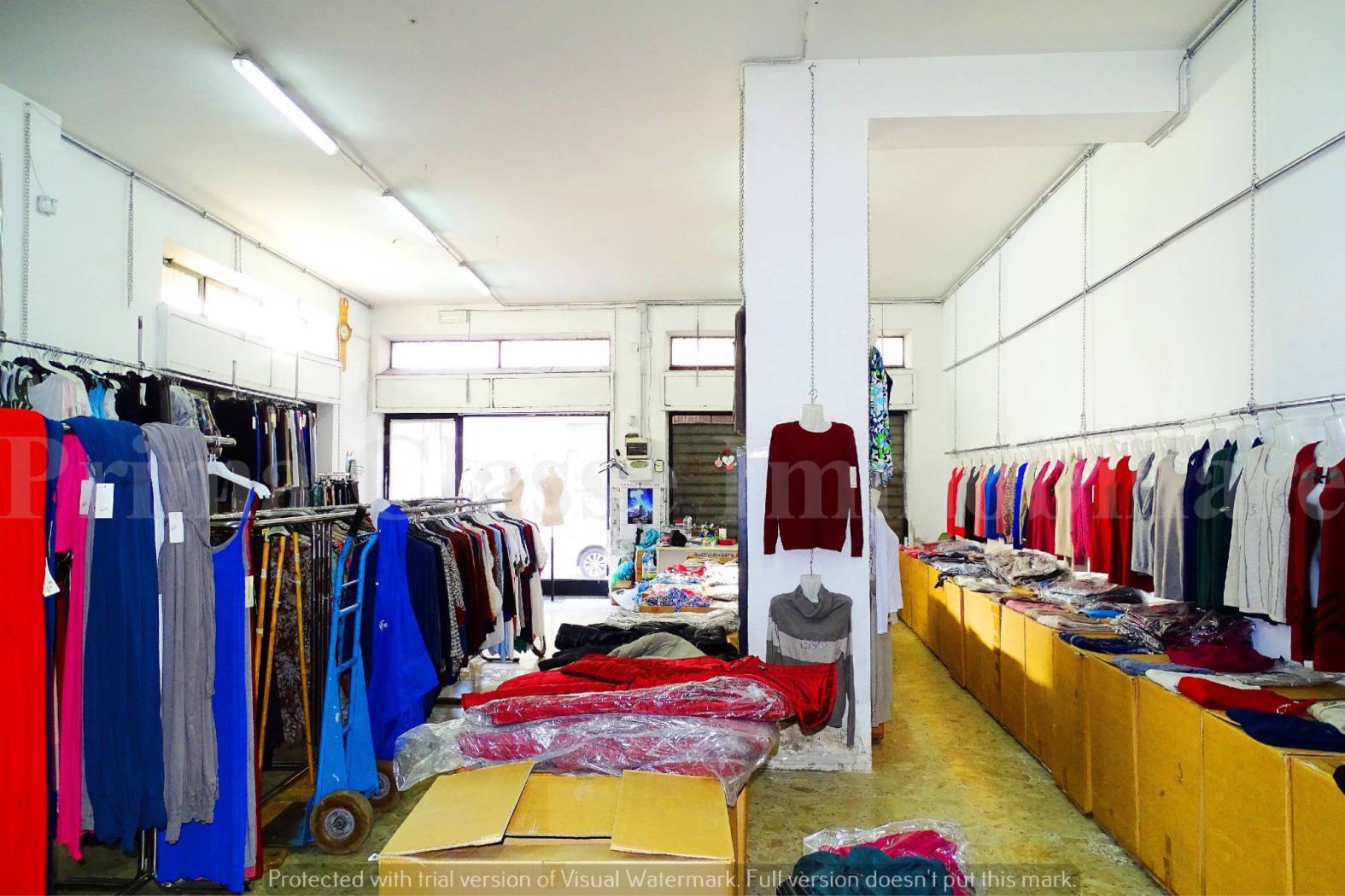 Locale commerciale in Vendita