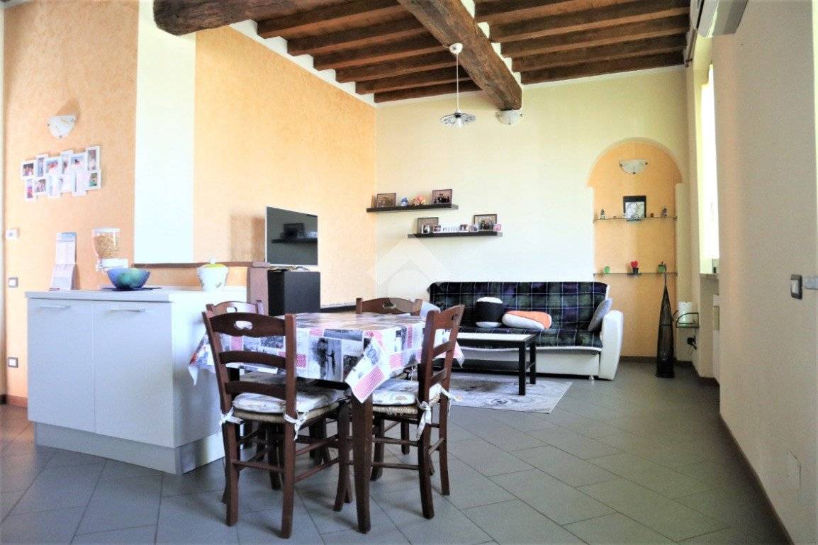 Bilocale via 24 Maggio, Centro, Castelverde