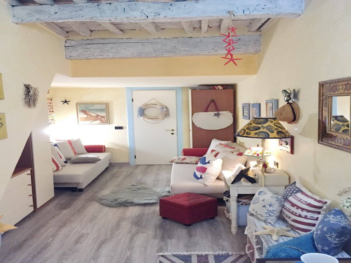 Monolocale ottimo stato, primo piano, Lerici Paese, Lerici