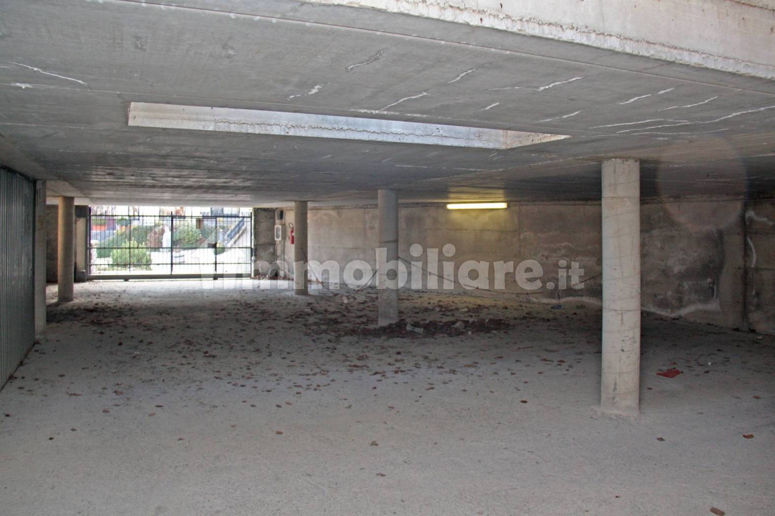 Posto auto - moto in Vendita