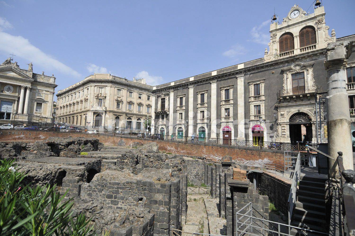 Locale commerciale in Vendita