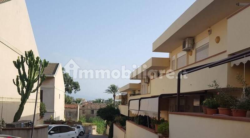 Trilocale via Consolare Pompea 117, Ganzirri, Messina