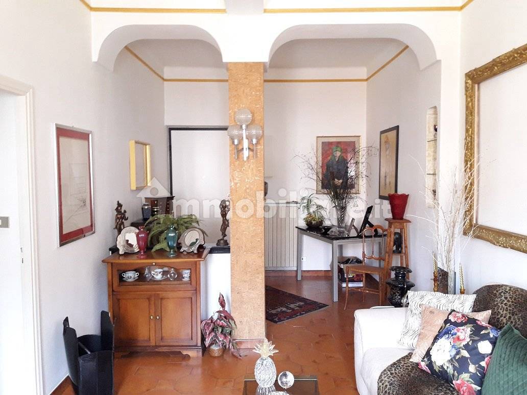 Bilocale via Cesare Balbo 24, Centro, Bordighera