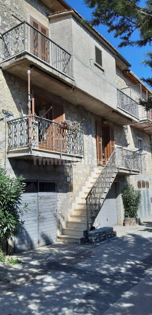 Trilocale via Vigne Vecchie 11, Centro, Casaprota