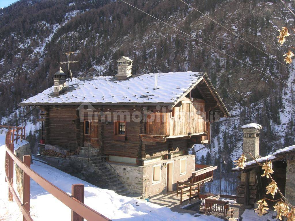 Quadrilocale Località Eriu, Pilaz, Ayas