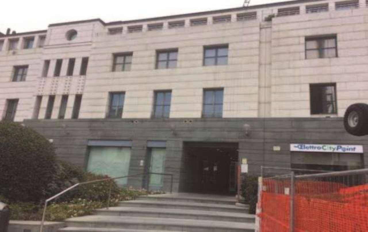 Locale commerciale in Vendita