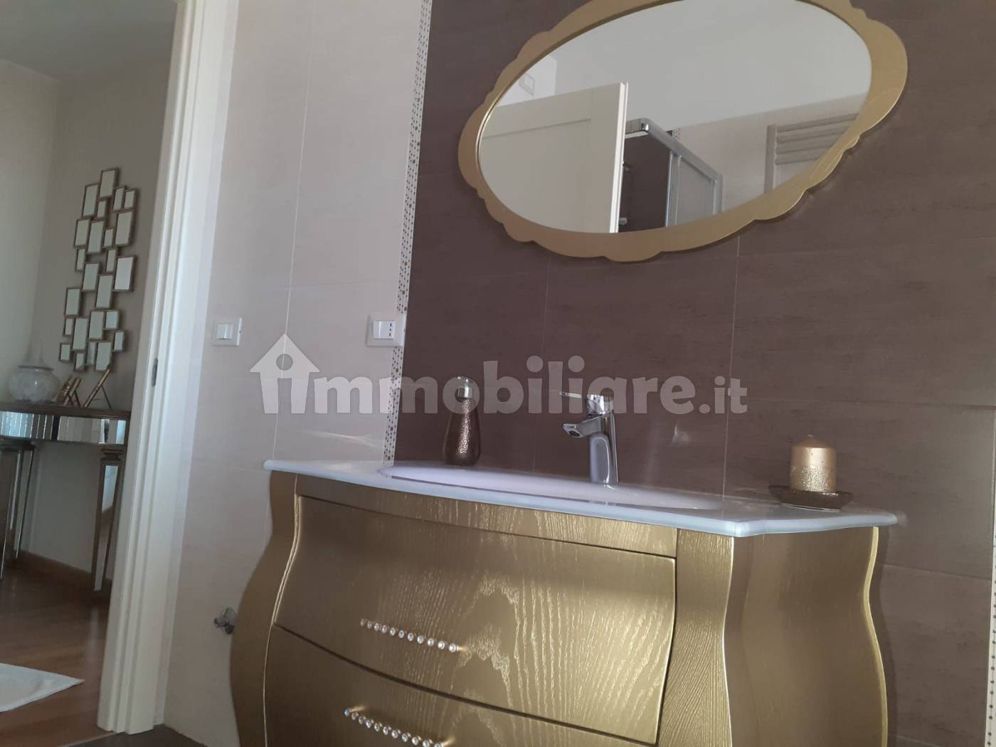 Trilocale via Socrate, Porta Nuova, Pescara