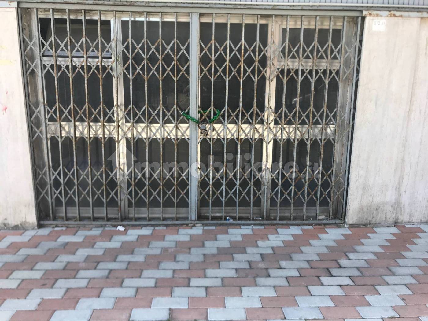 Garage - Box in Vendita