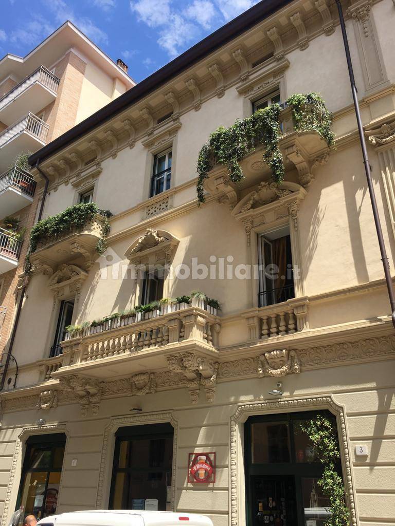 Quadrilocale via Giosuè Carducci 5, Centro Storico, Como